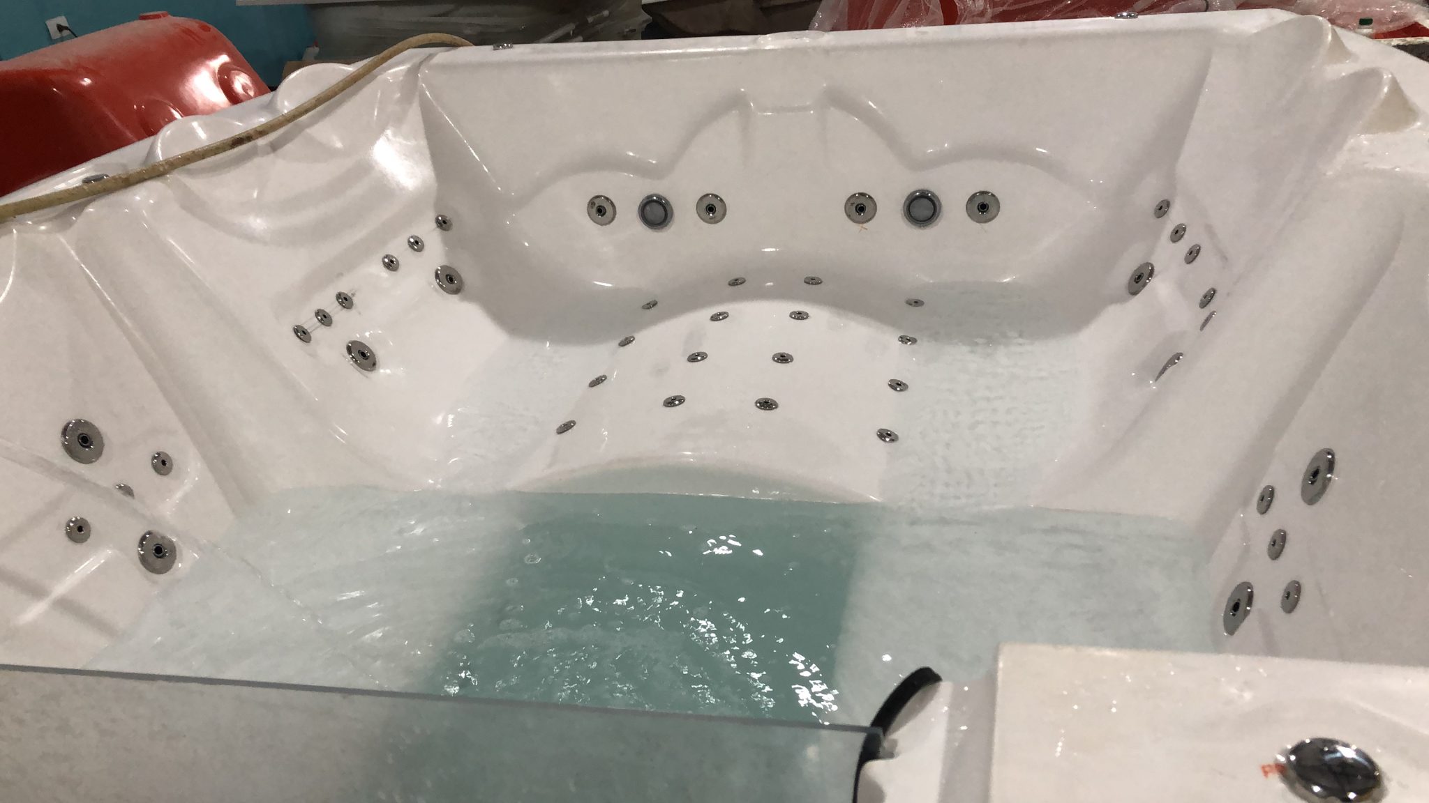 SPA ISLA 8 PESSOAS STANDART COM HIDROMASSAGEM - Gold Banheiras